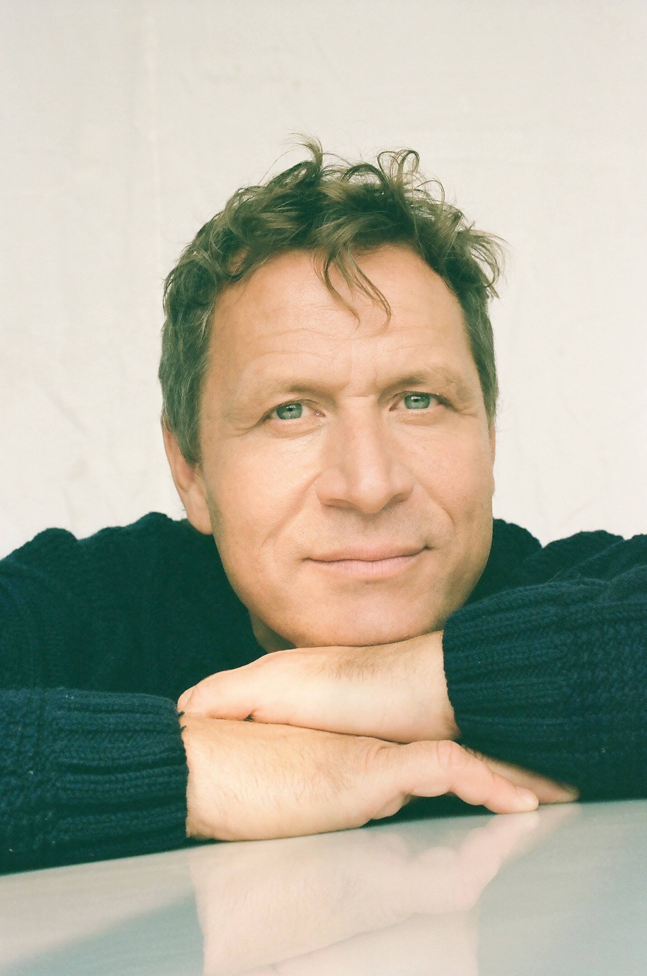 Kevin Parent attend son troisième enfant | 7 Jours