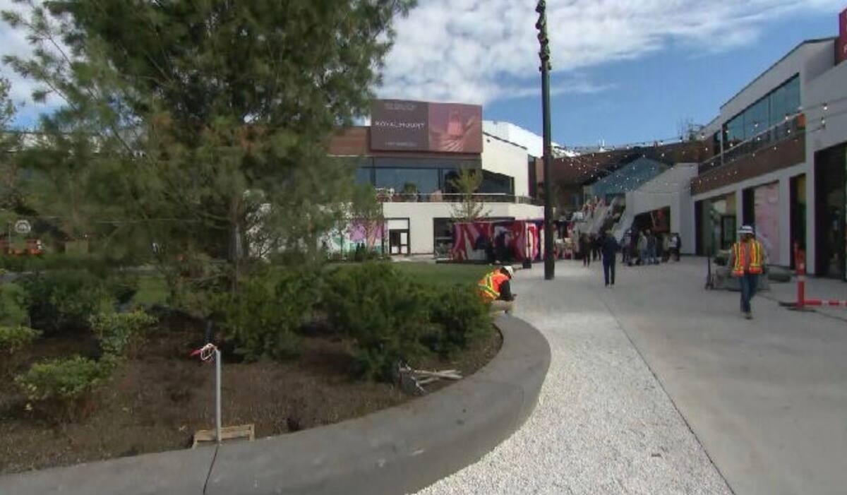 Inauguration du Royalmount: un deuxième centre-ville à Montréal, promet ...