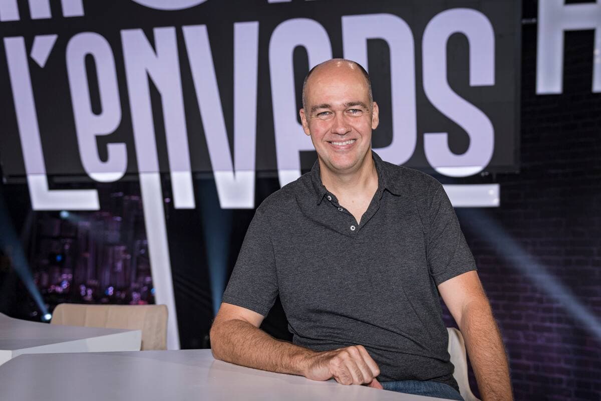 Stéphan Bureau dévoile le magnifique décor de sa nouvelle émission | 7 ...