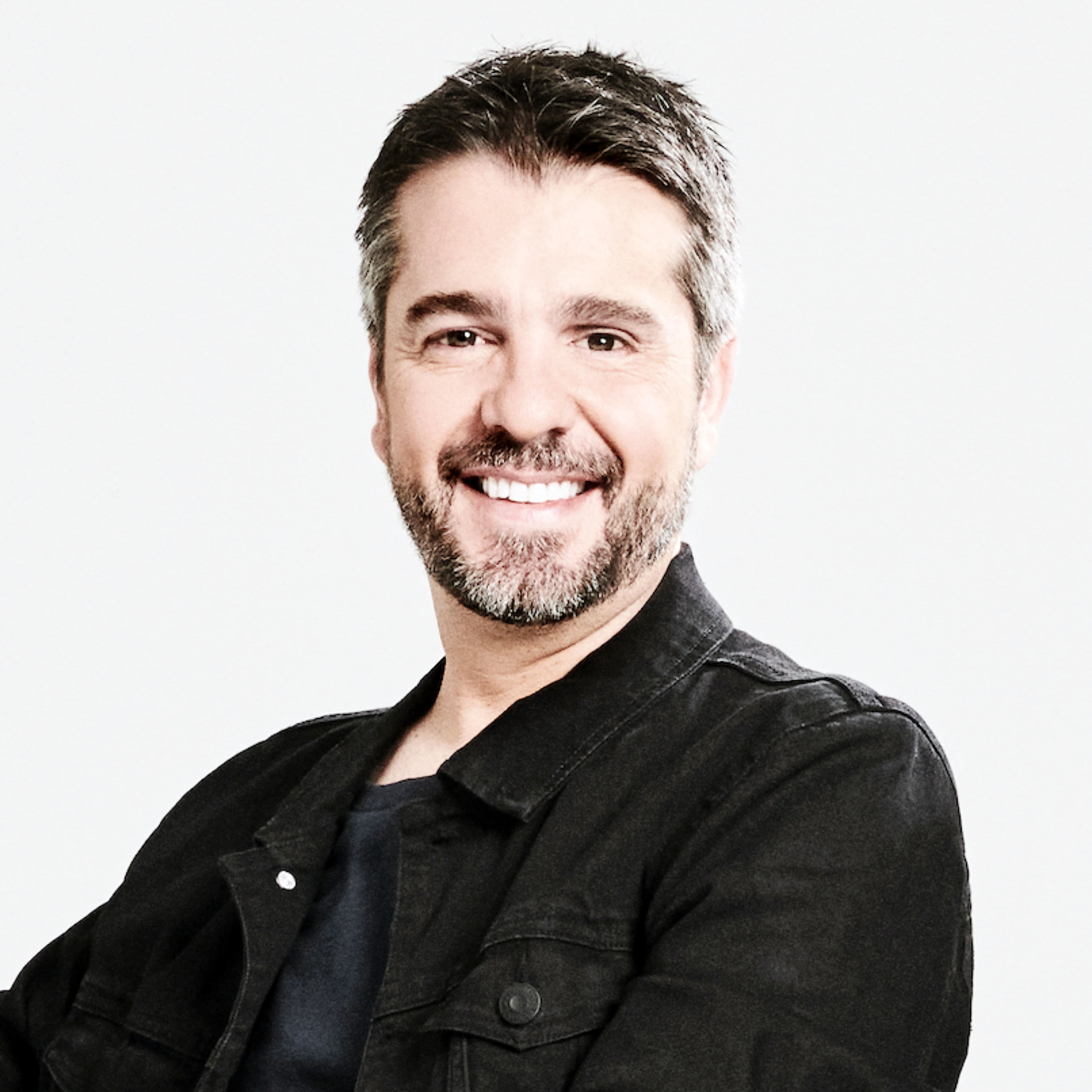 5 questions à Dominic Sillon, auteur, acteur et producteur au contenu ...