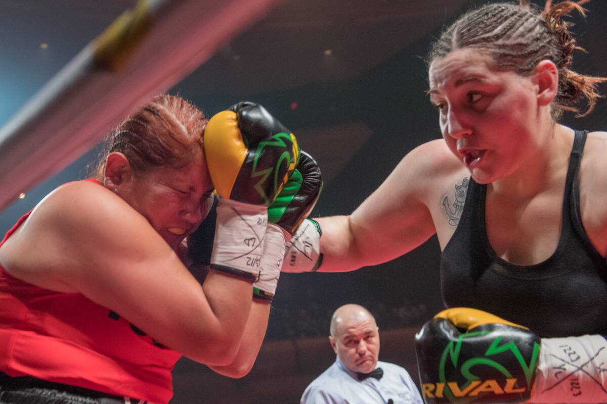 Cette boxeuse québécoise a perdu 130 livres avant de retourner sur le ...