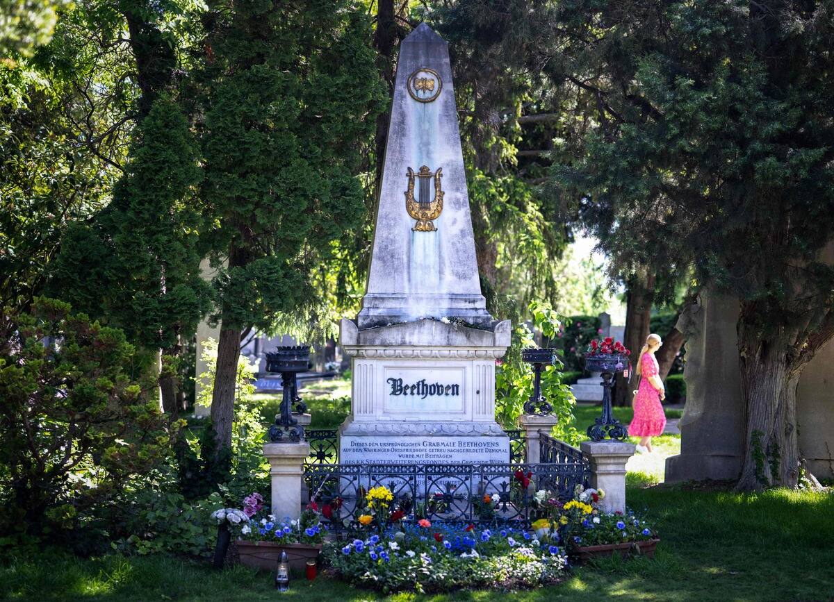 L'Europe célèbre les 200 ans de la symphonie n°9 de Beethoven | TVA ...