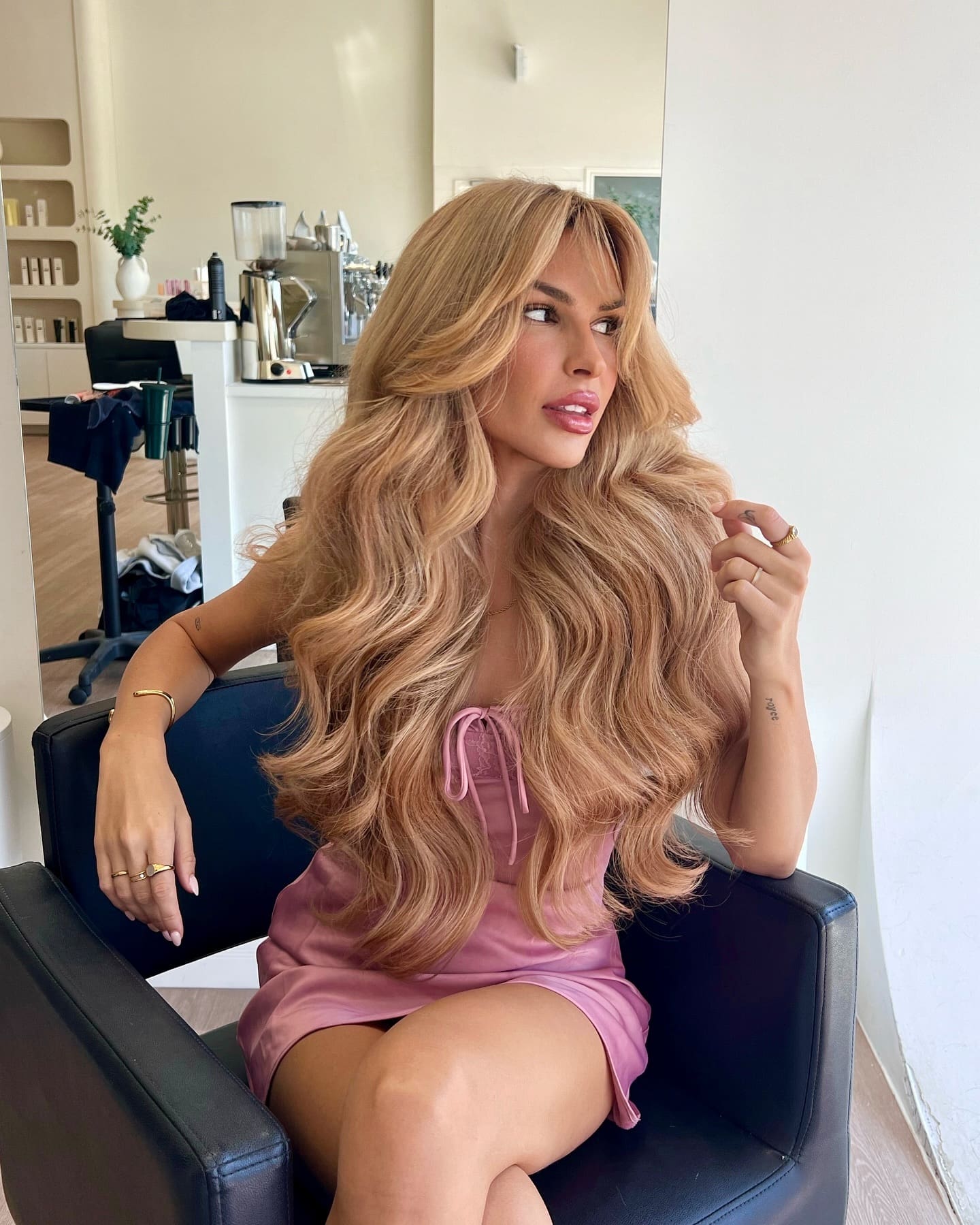 Elisabeth Rioux n'était jamais satisfaite dans ses relations pour CETTE ...