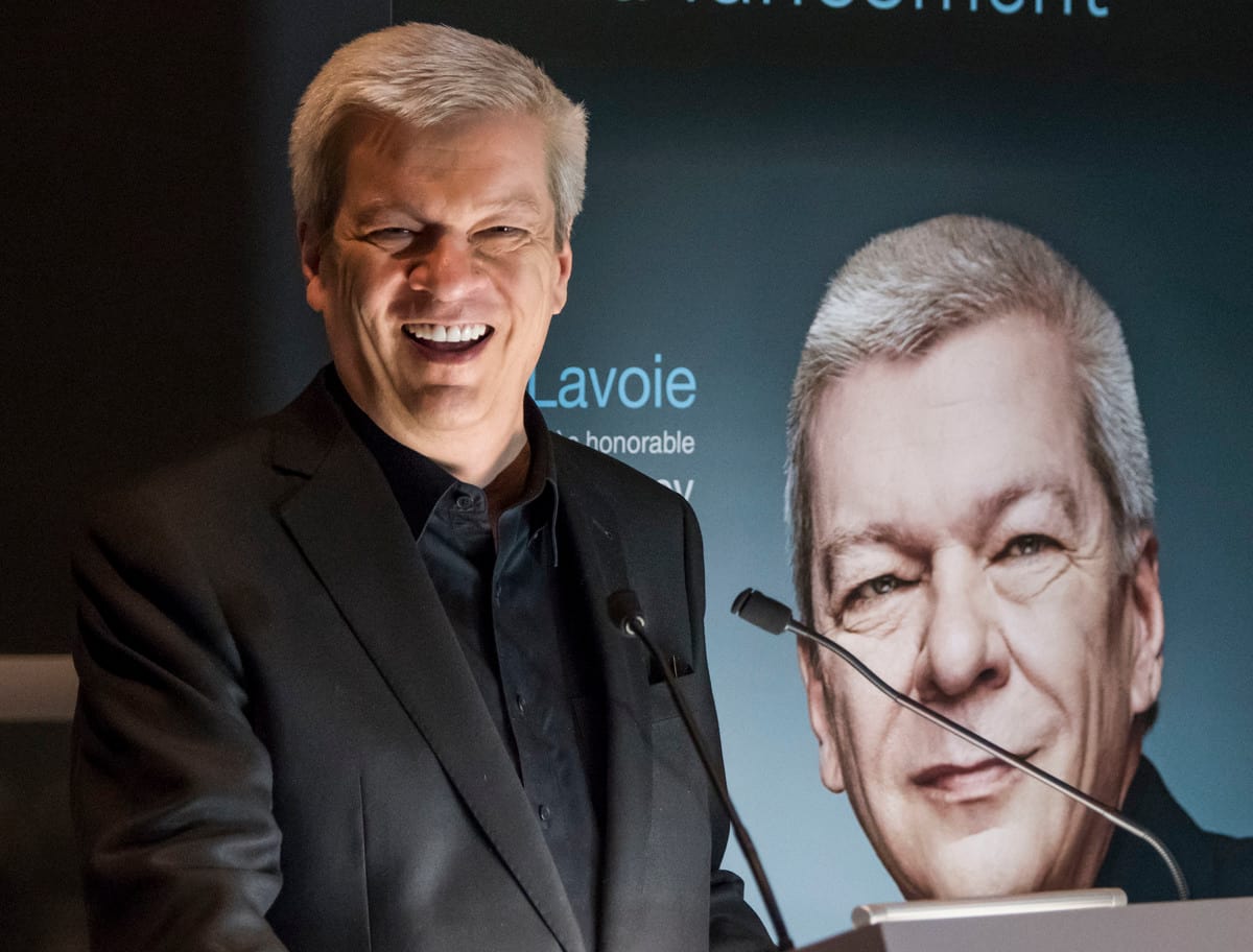 Guéri d’un cancer, Luc Lavoie annonce son retour en ondes | TVA Nouvelles