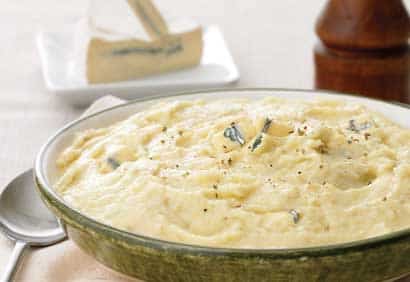 Purée de céleri-rave au fromage bleu | Coup de pouce