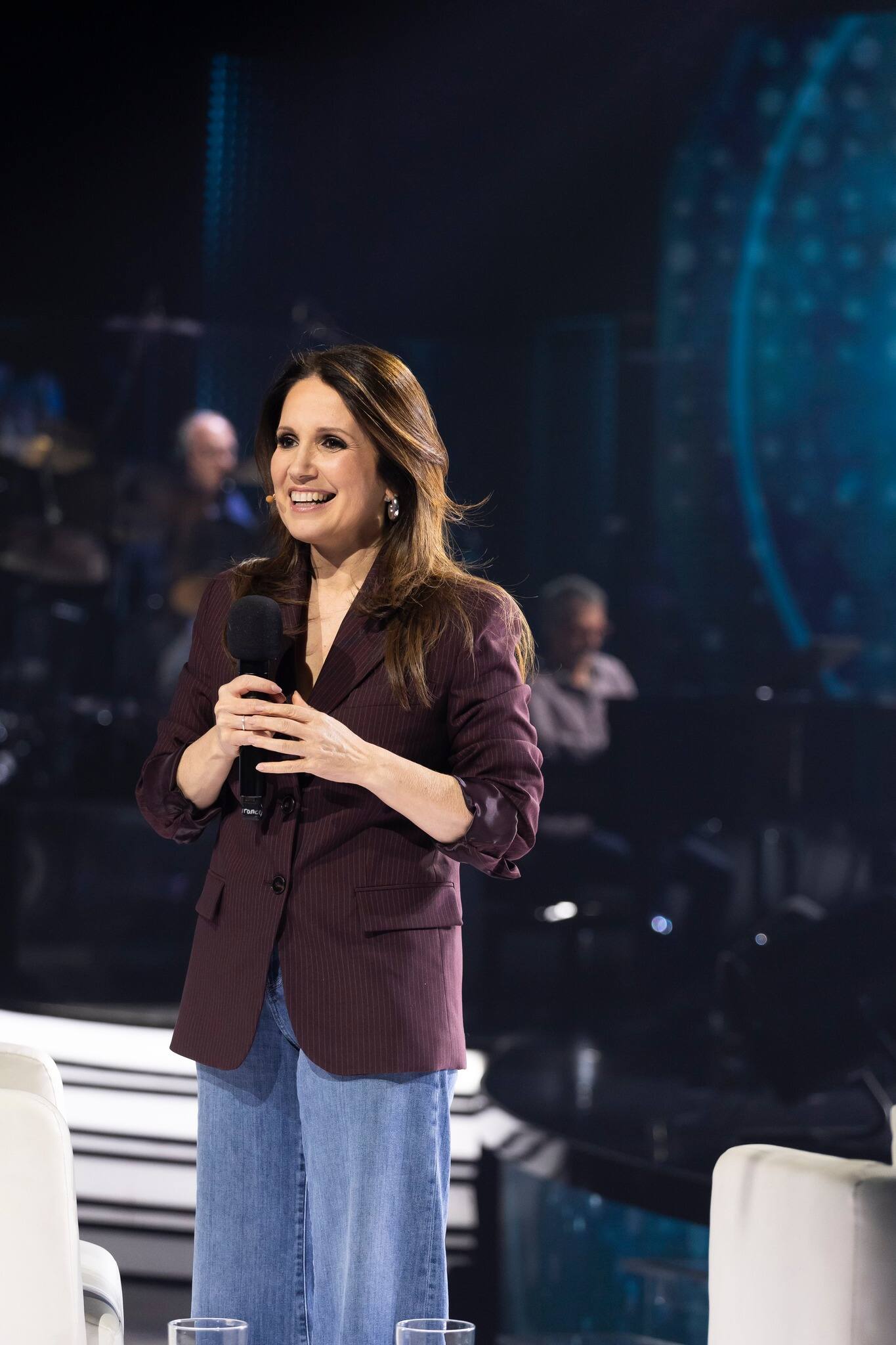 Ce comédien que vous adorez sera l’invité d’«En direct de l'univers» la ...