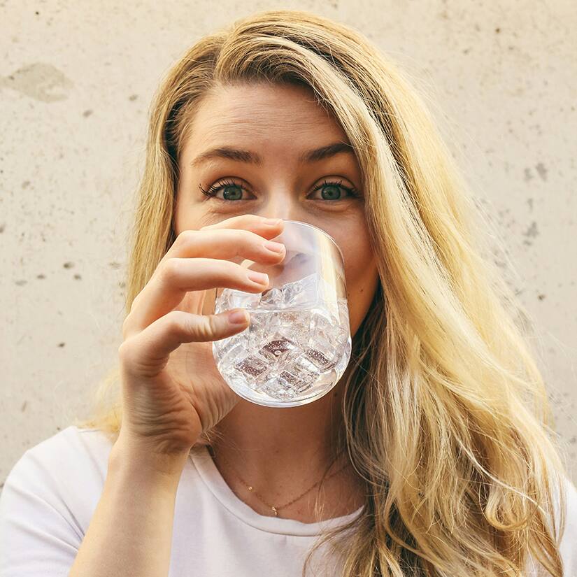 Boire trop d'eau, est-ce que c'est possible? | Coup de pouce