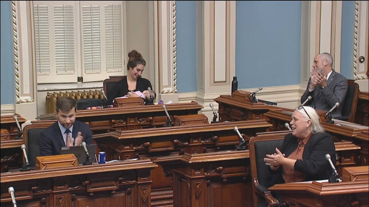 17 choses à savoir sur Émilise Lessard-Therrien, nouvelle co-porte ...