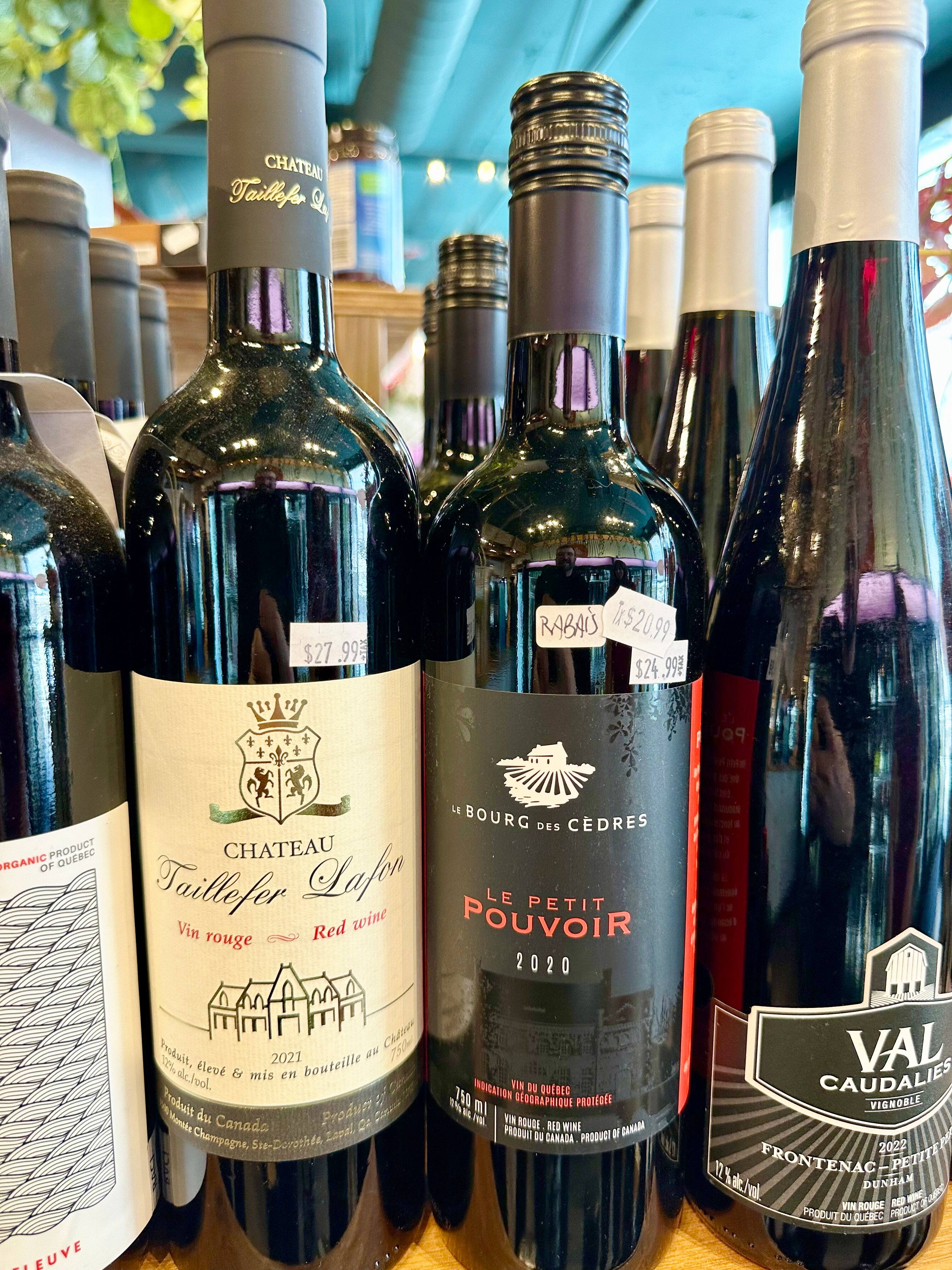 Tampons, noix et croustilles: un dépanneur à 98% québécois, à 2% ...