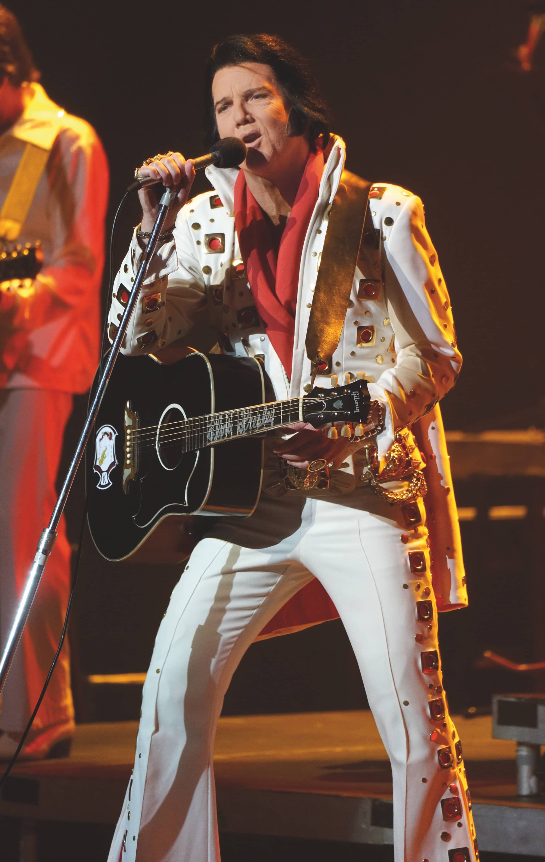 Martin Fontaine s’apprête à ranger officiellement ses costumes d’Elvis | 7 Jours