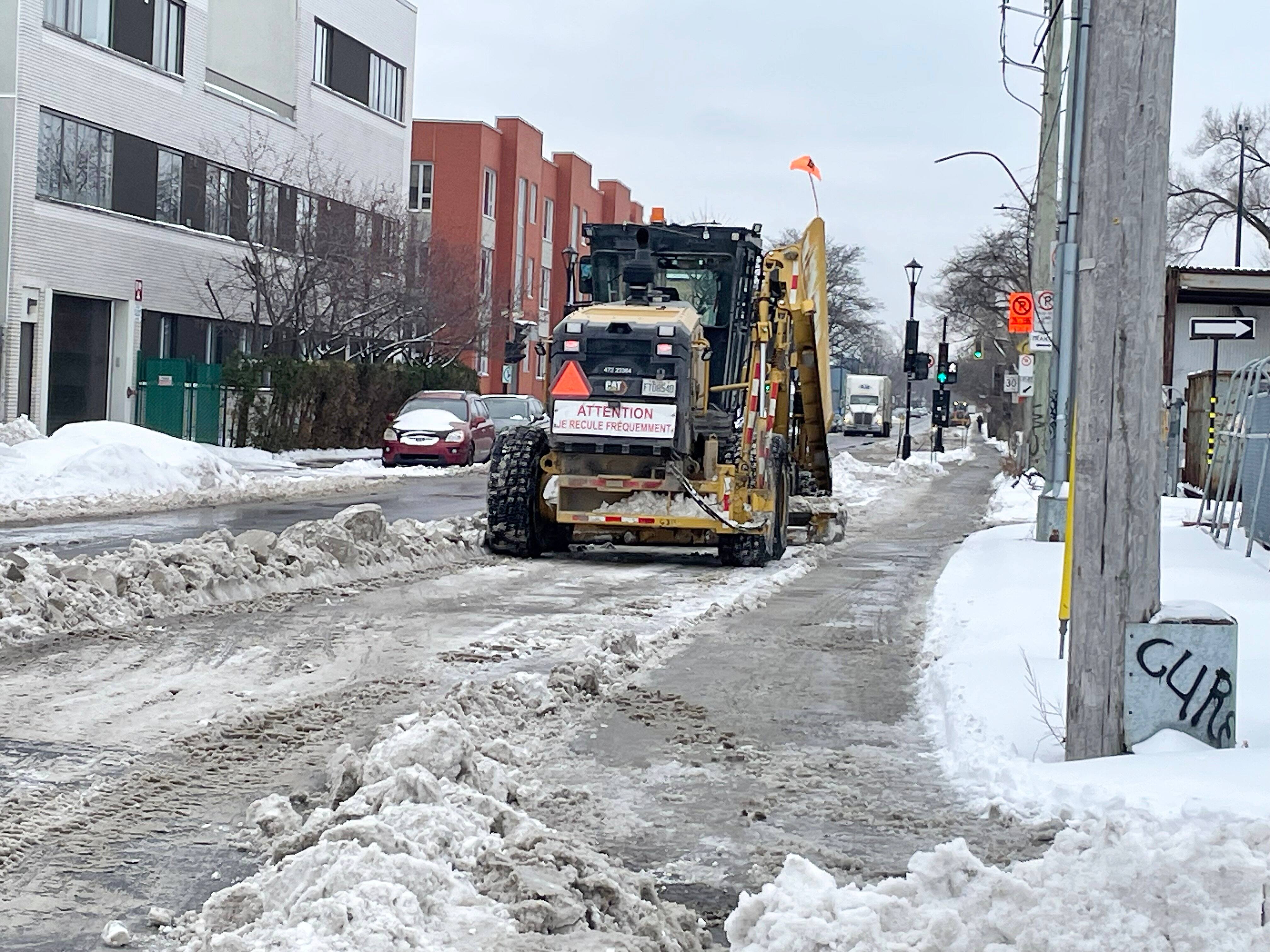 Une opération de déneigement avant la fonte | JDM