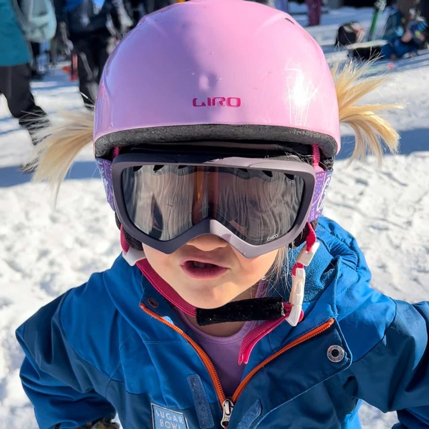 Chute d’un rocher: une jeune skieuse de 7 ans heurtée perd la vie | JDM