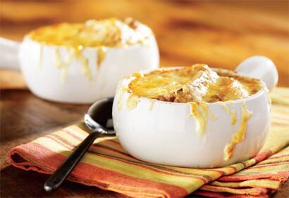 Comment faire une soupe à l'oignon gratinée? | Coup de pouce