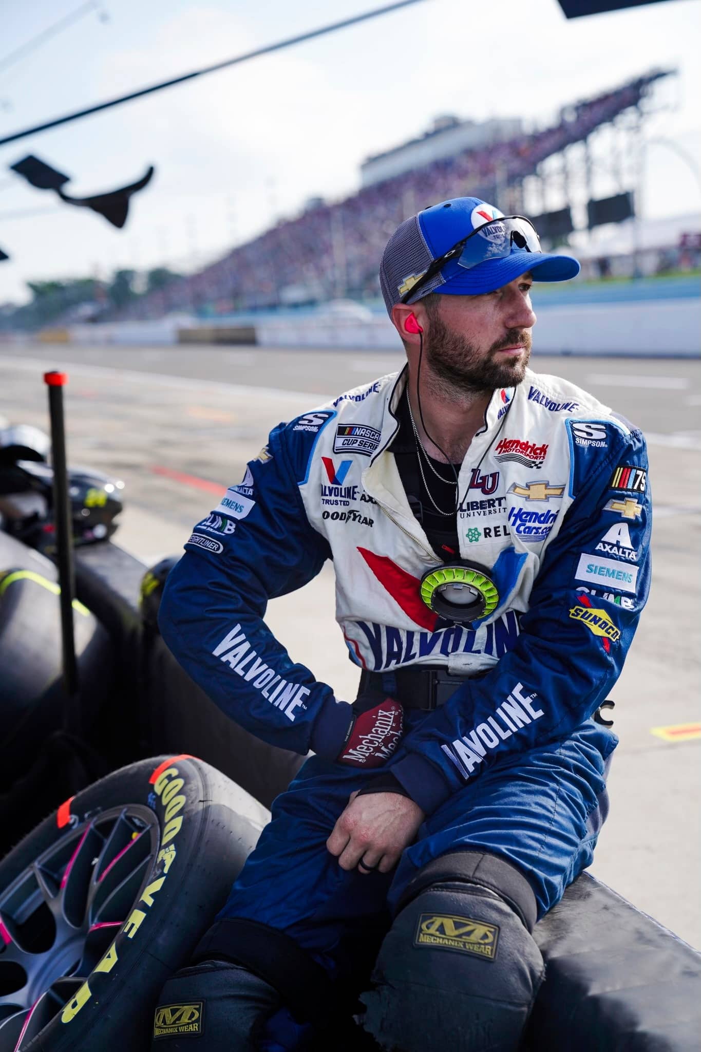 Orane Ossowski, ce mécano québécois fascine la planète NASCAR | JDM