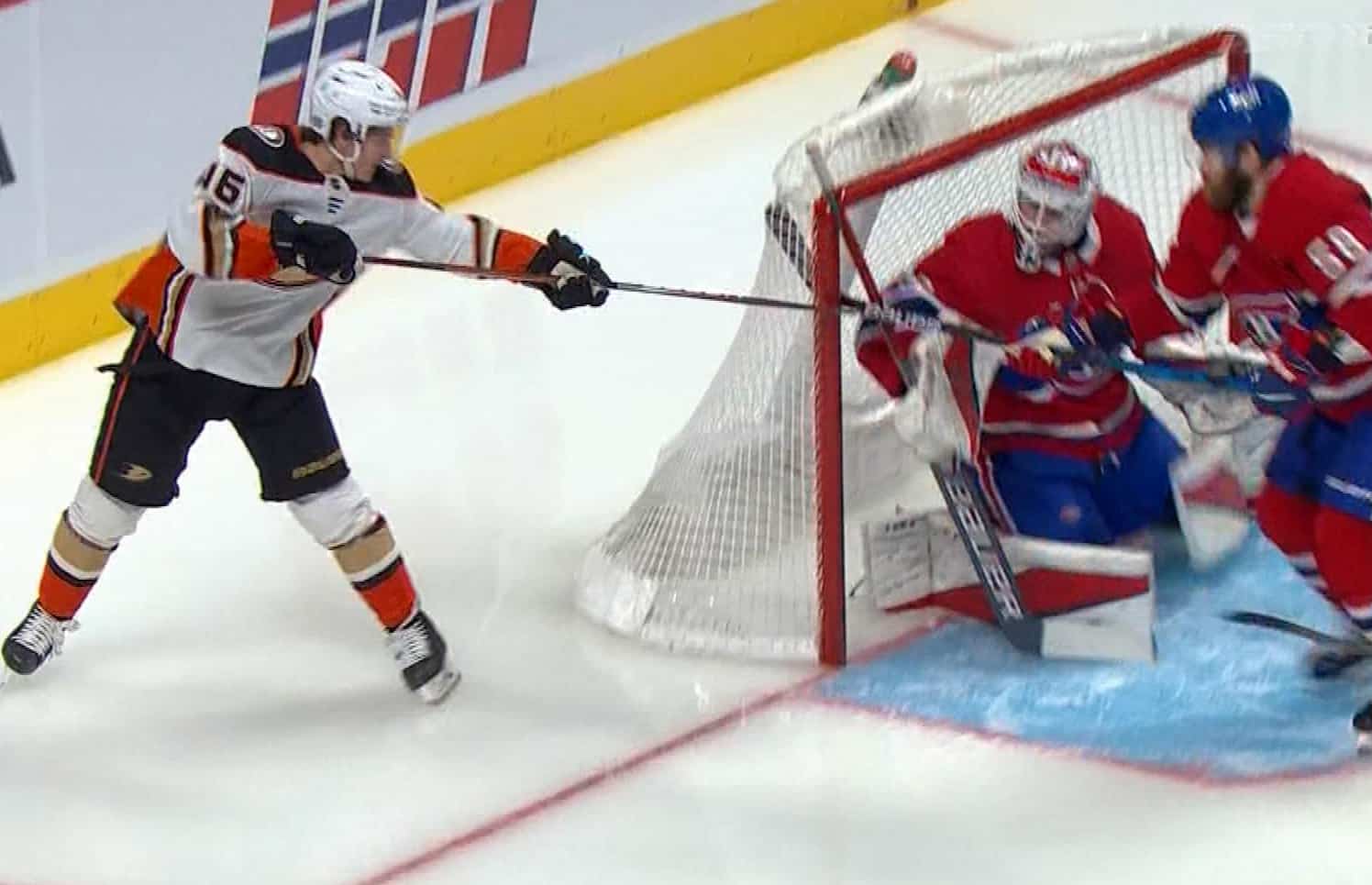 À VOIR: Trevor Zegras marque un «Michigan» contre le CH - TVA Sports