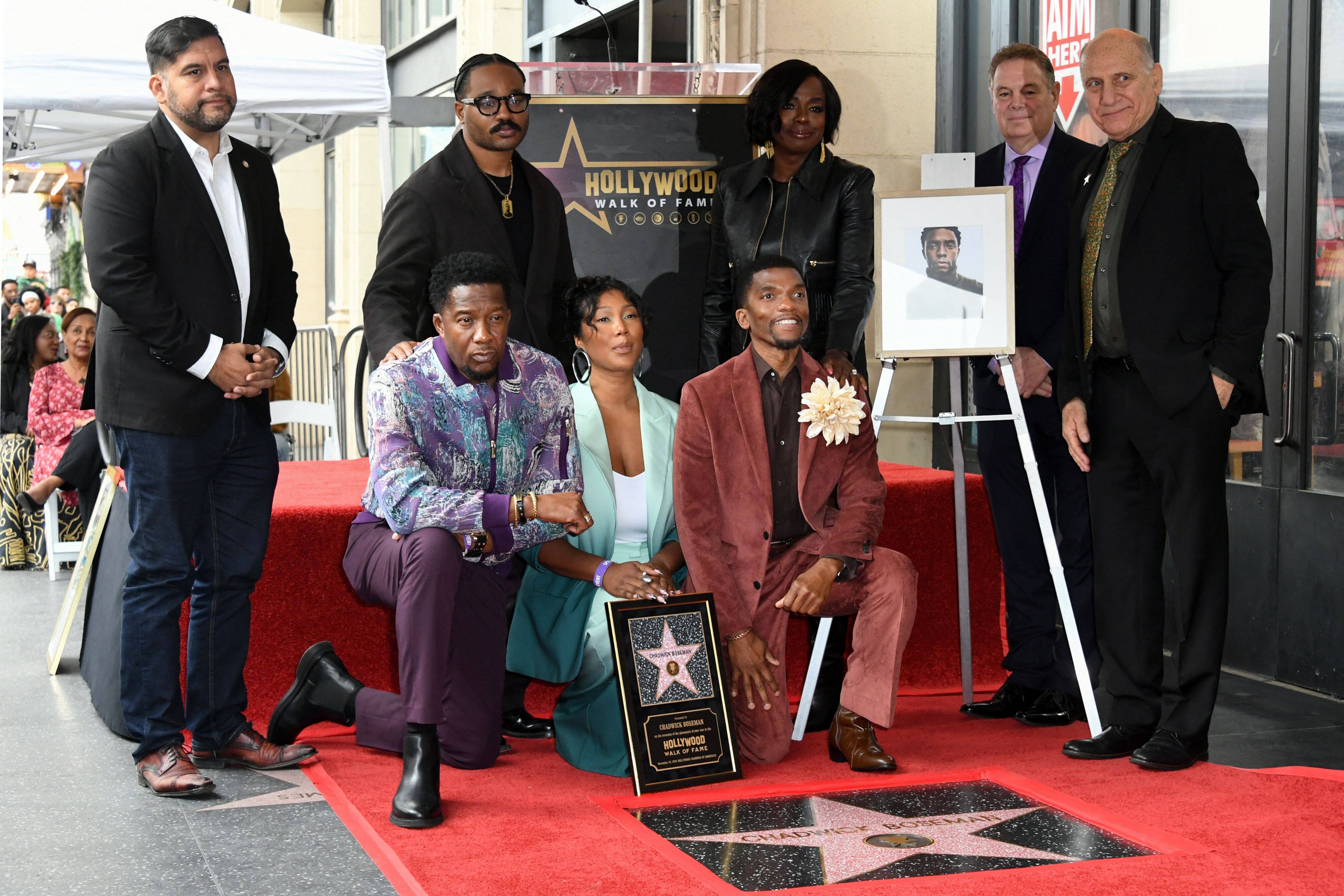 La vedette de «Black Panther» Chadwick Boseman reçoit une étoile ...