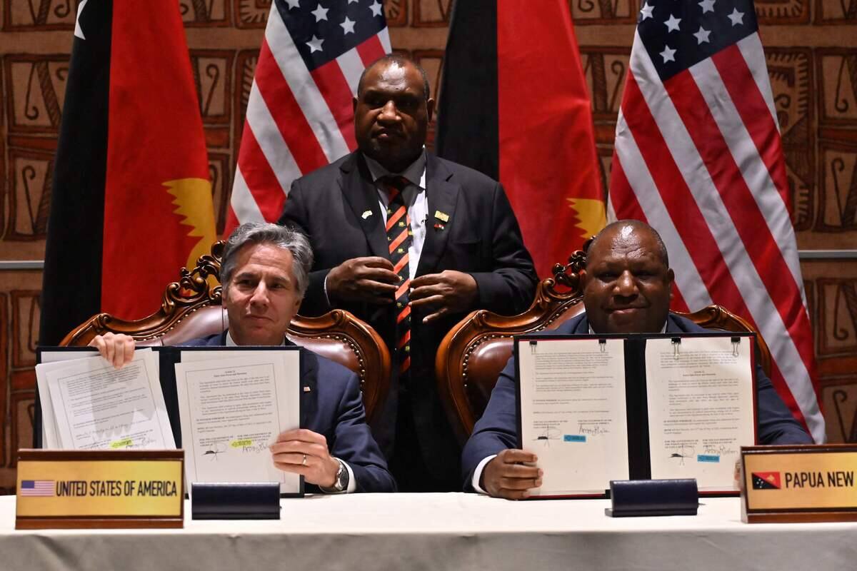 Papua New Guinea signs a security agreement with Washington