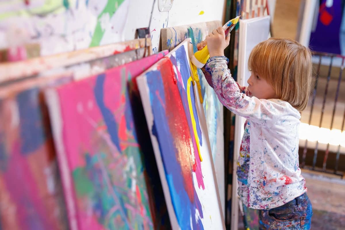 EN PHOTOS | «Mini-Picasso»: à 3 ans, il vend déjà des toiles à plus de ...
