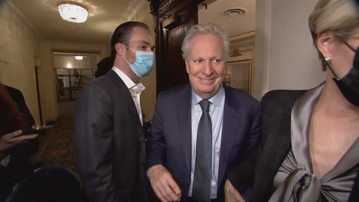Jean Charest et Dune | Le Journal de Montréal