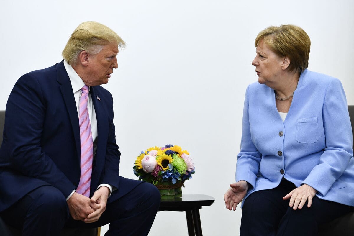 Angela Merkel décrit dans ses mémoires un Trump «fasciné» par les ...
