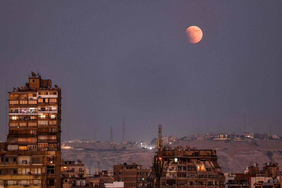 IMAGES | Une «Lune de sang» observée durant une éclipse totale de Lune ...