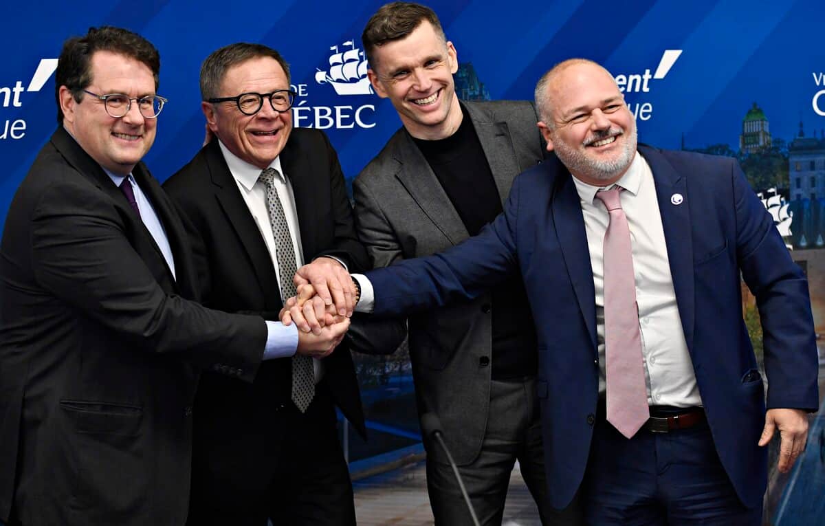 Troisième lien: Lehouillier satisfait des explications de Marchand | JDQ