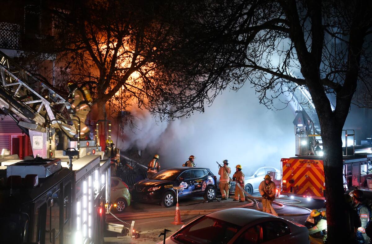Deux pompiers blessés et une centaine de personnes évacuées dans un ...