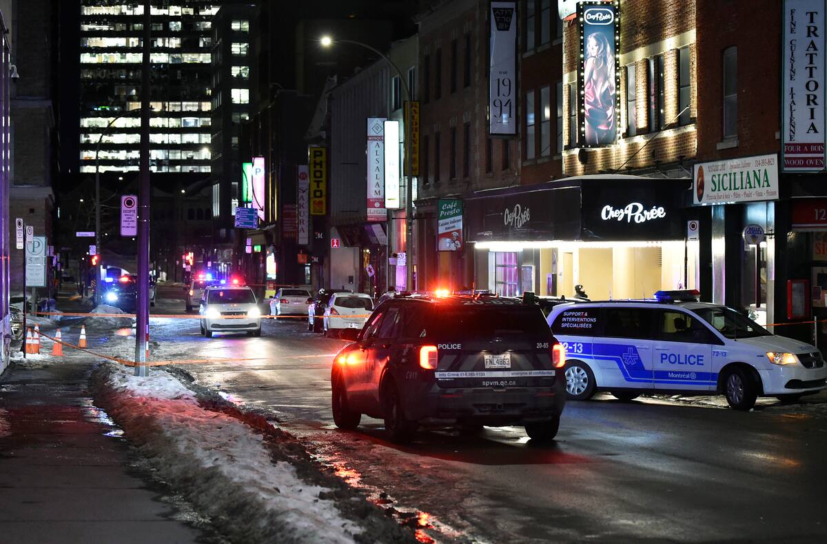 EN IMAGES | Geysers et inondations majeures à Montréal | TVA Nouvelles