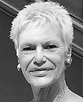 Julie Hamel's Instagram, Twitter & Facebook on IDCrawl