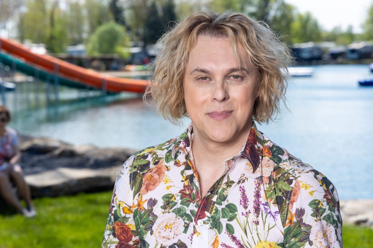 «C’est difficile par moments»: Alex Perron parle de sa mère atteinte de ...