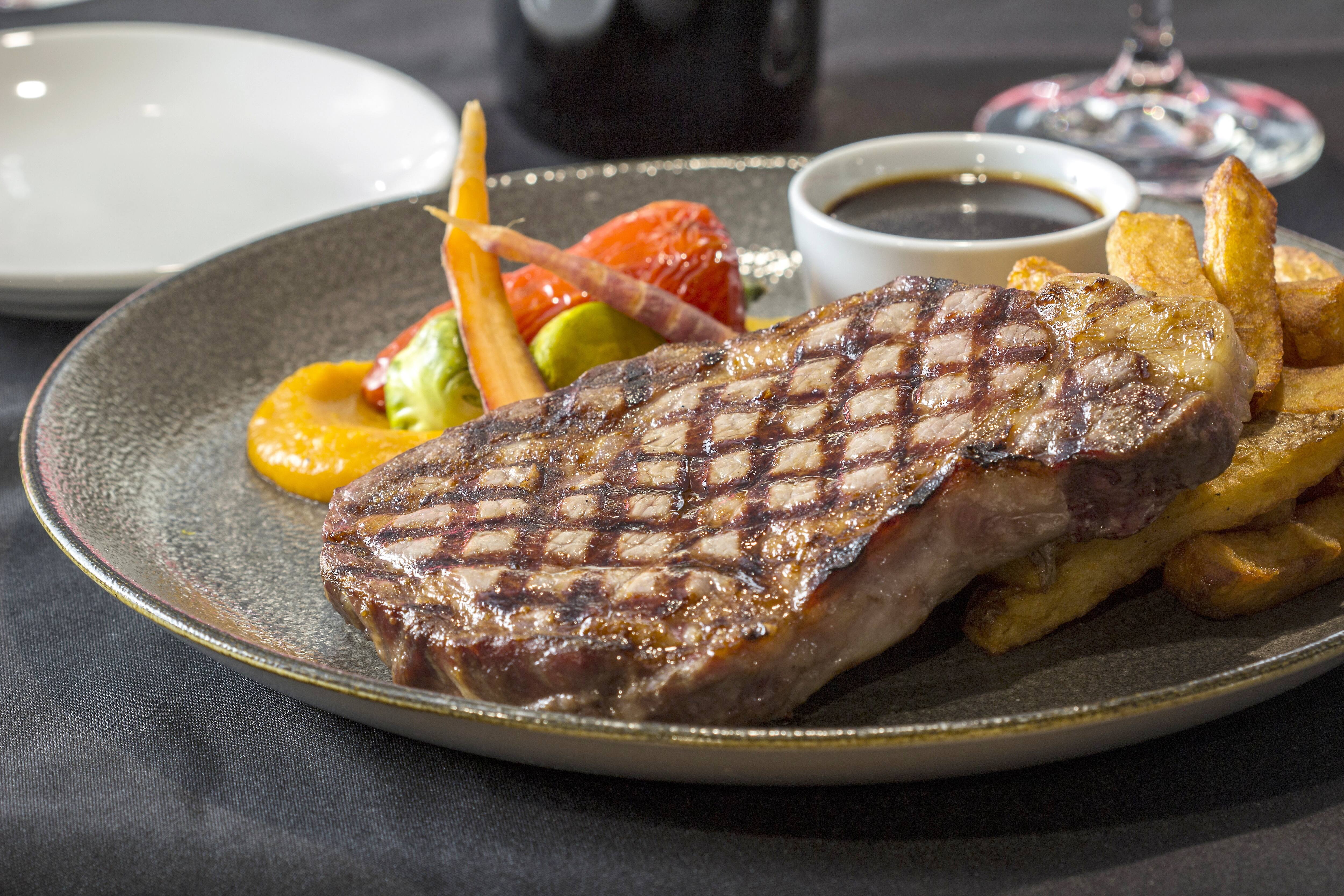 Québec, ville gourmande: un steak house qui vaut le détour à Pont-Rouge ...