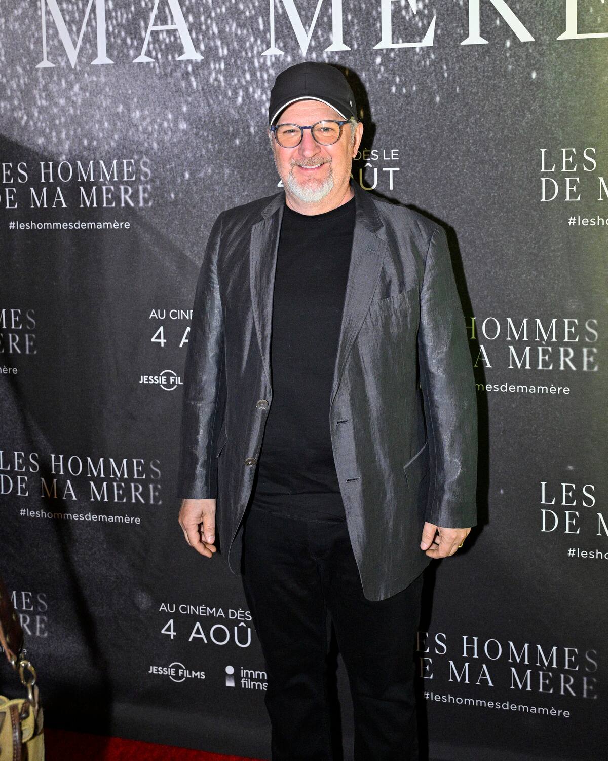 Voyez toutes les vedettes à la première du film Les hommes de ma mère ...