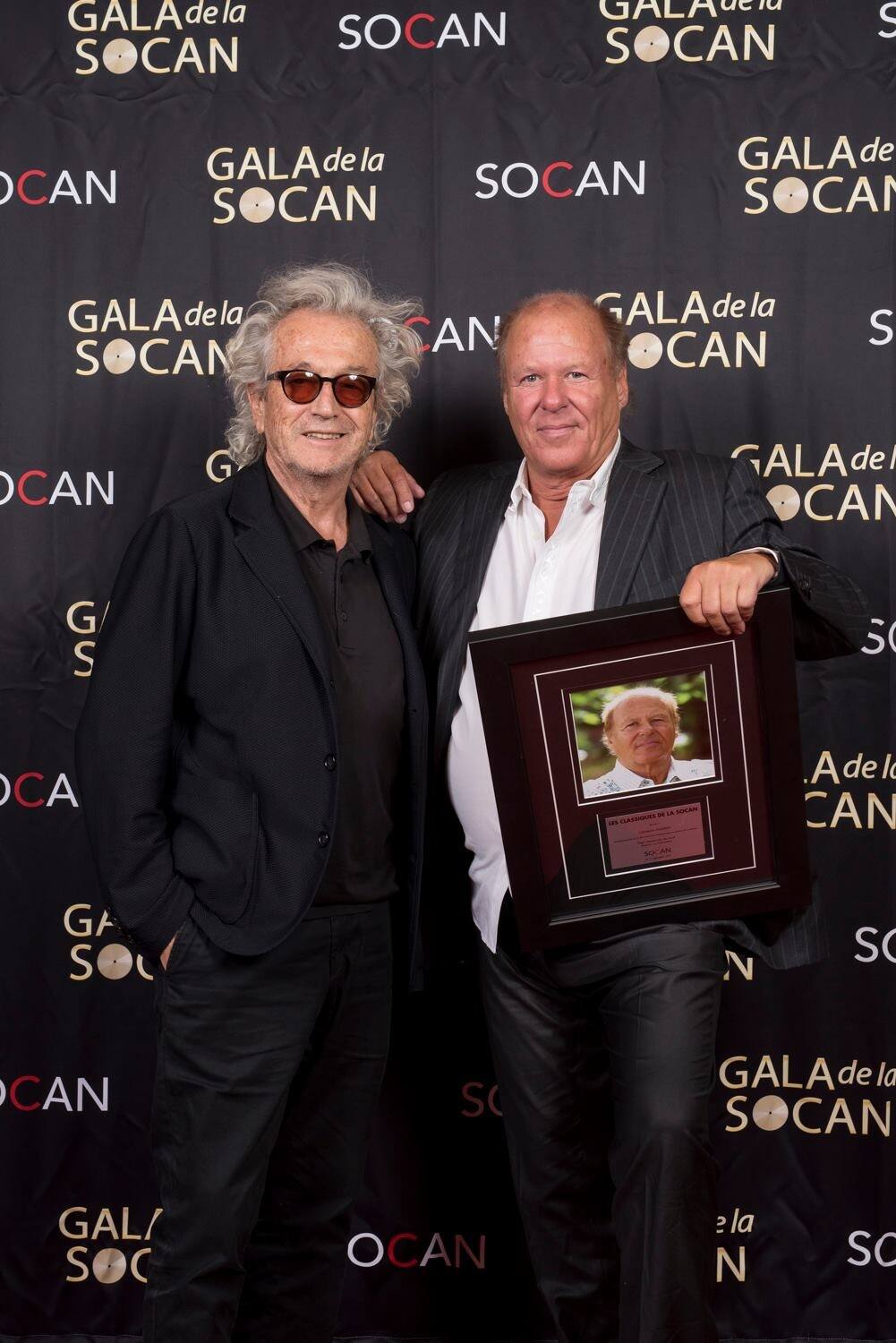 35 chansons no 1 au Québec: l’auteur-compositeur-interprète Germain ...