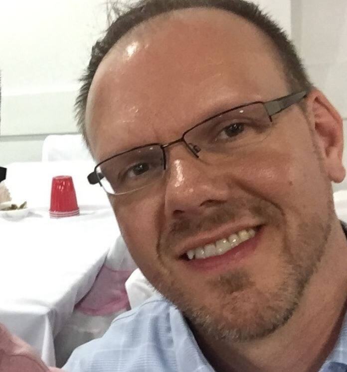 Une poupée et du chocolat: un professeur tente d’organiser le viol d ...