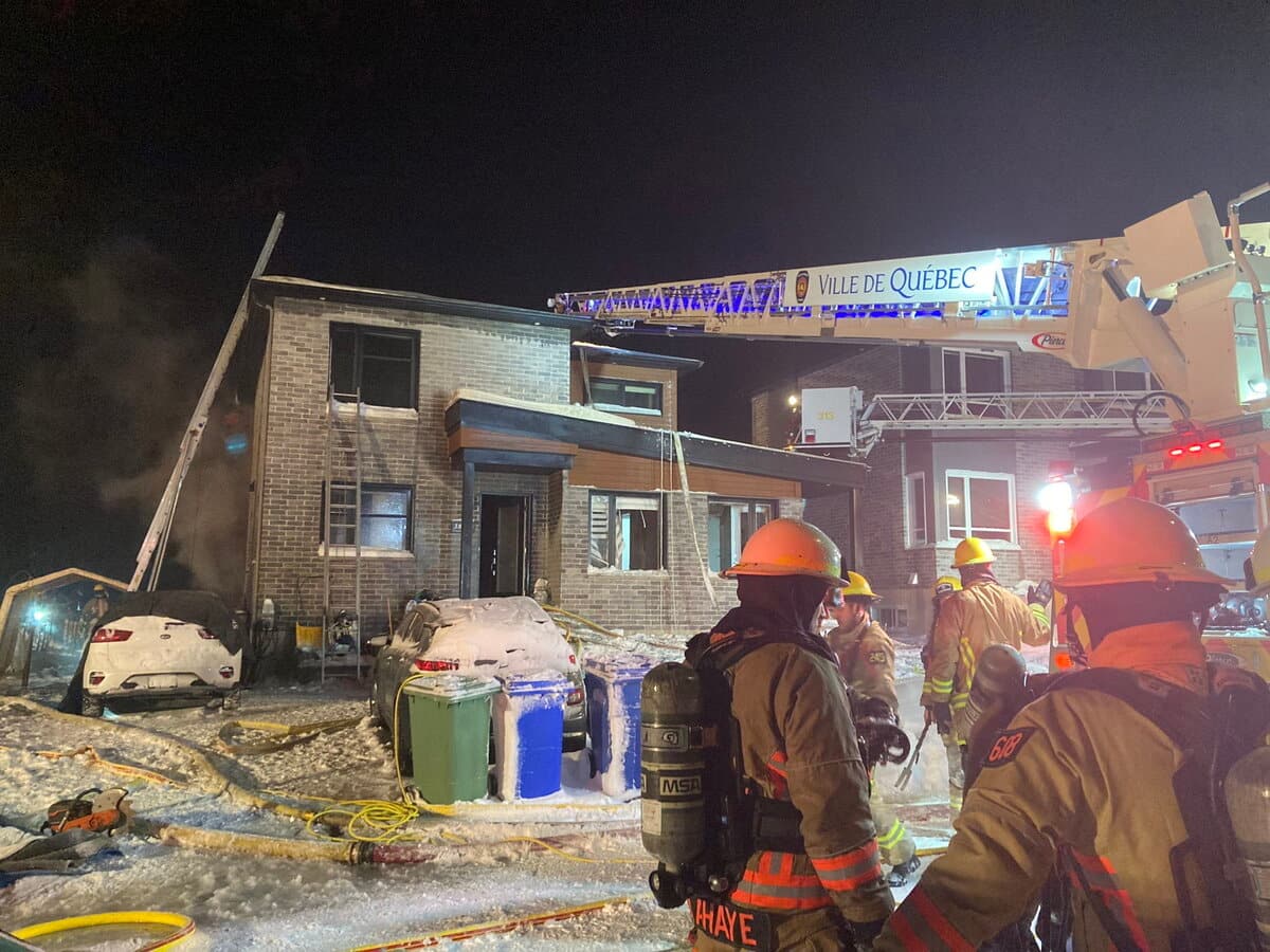 Des pompiers de Québec honorés pour avoir sauvé des vies | JDM
