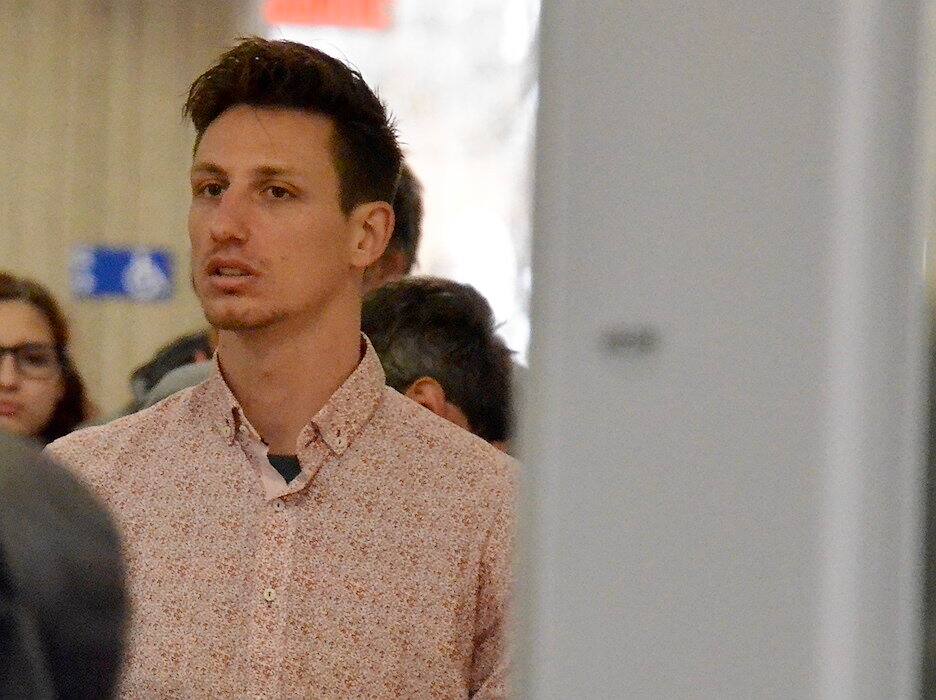 Un prof suppléant coupable d'agression sexuelle sur une élève | JDQ