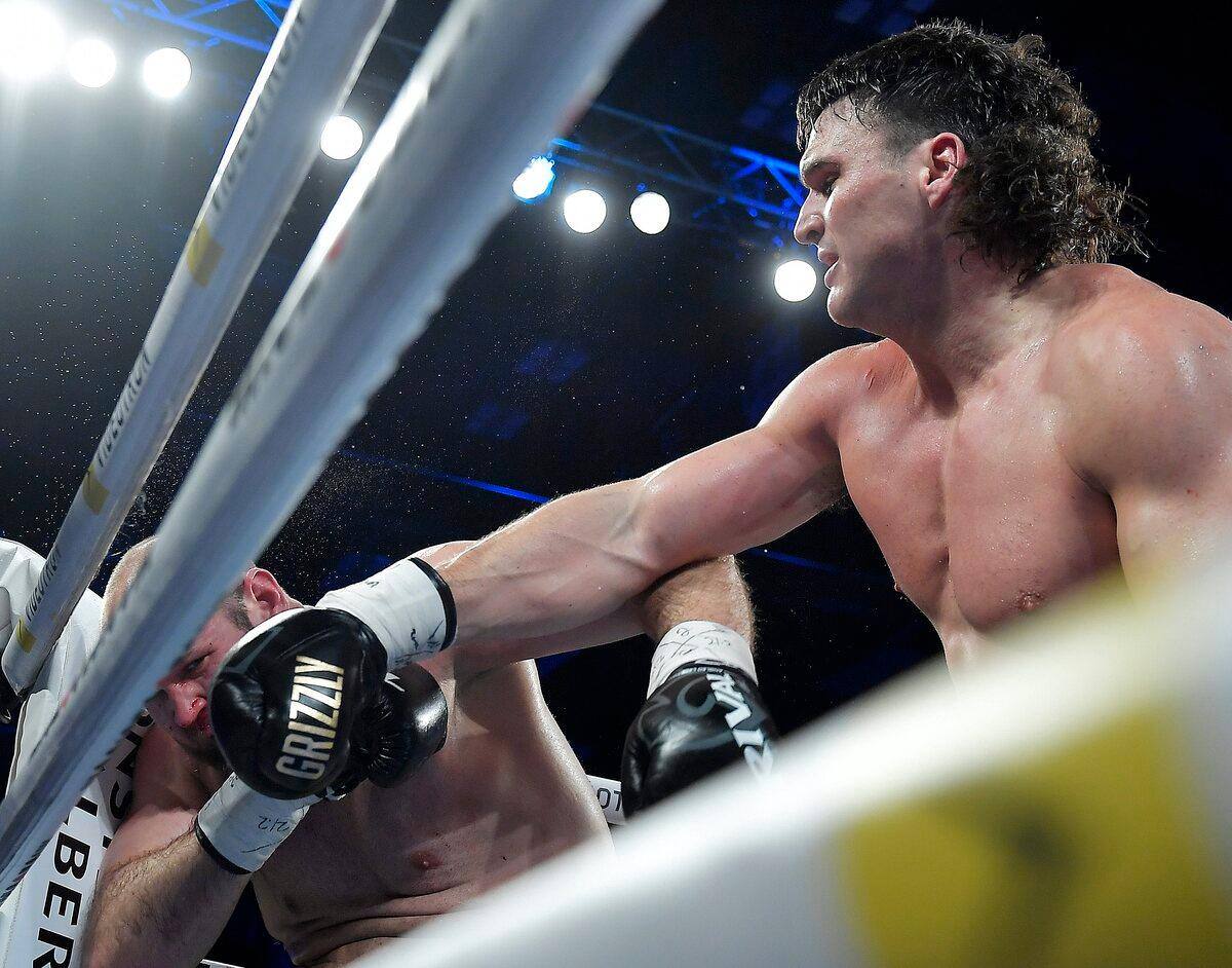 Simon Kean conserve sa ceinture | Le Journal de Montréal