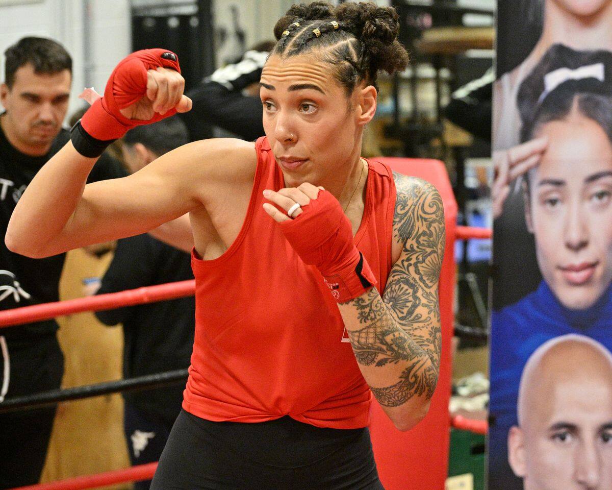 Combat au Québec: c’est une première en six ans pour Tammara Thibeault ...