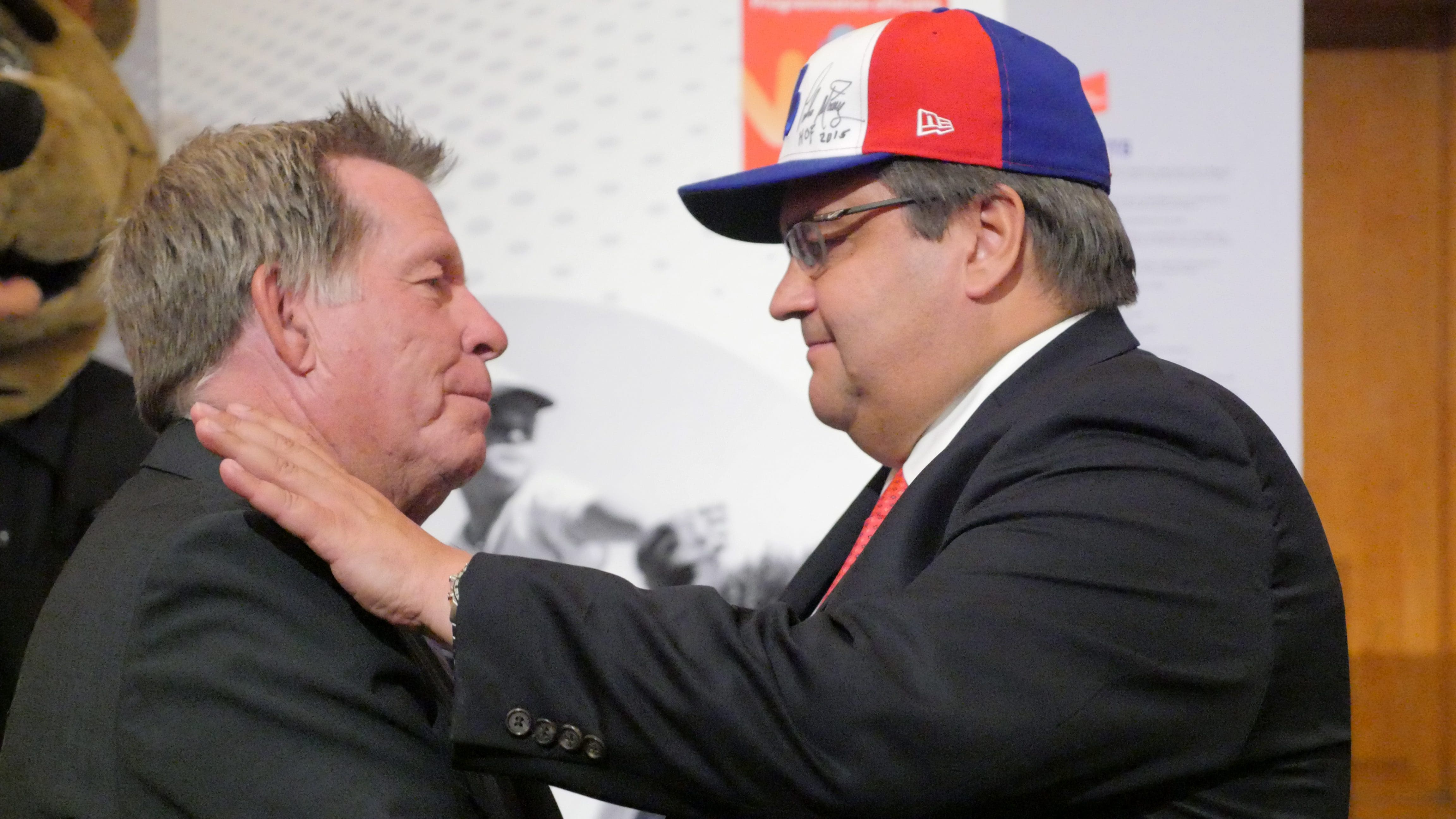 Denis Coderre veut renommer la station de métro Viau en l’honneur de ...