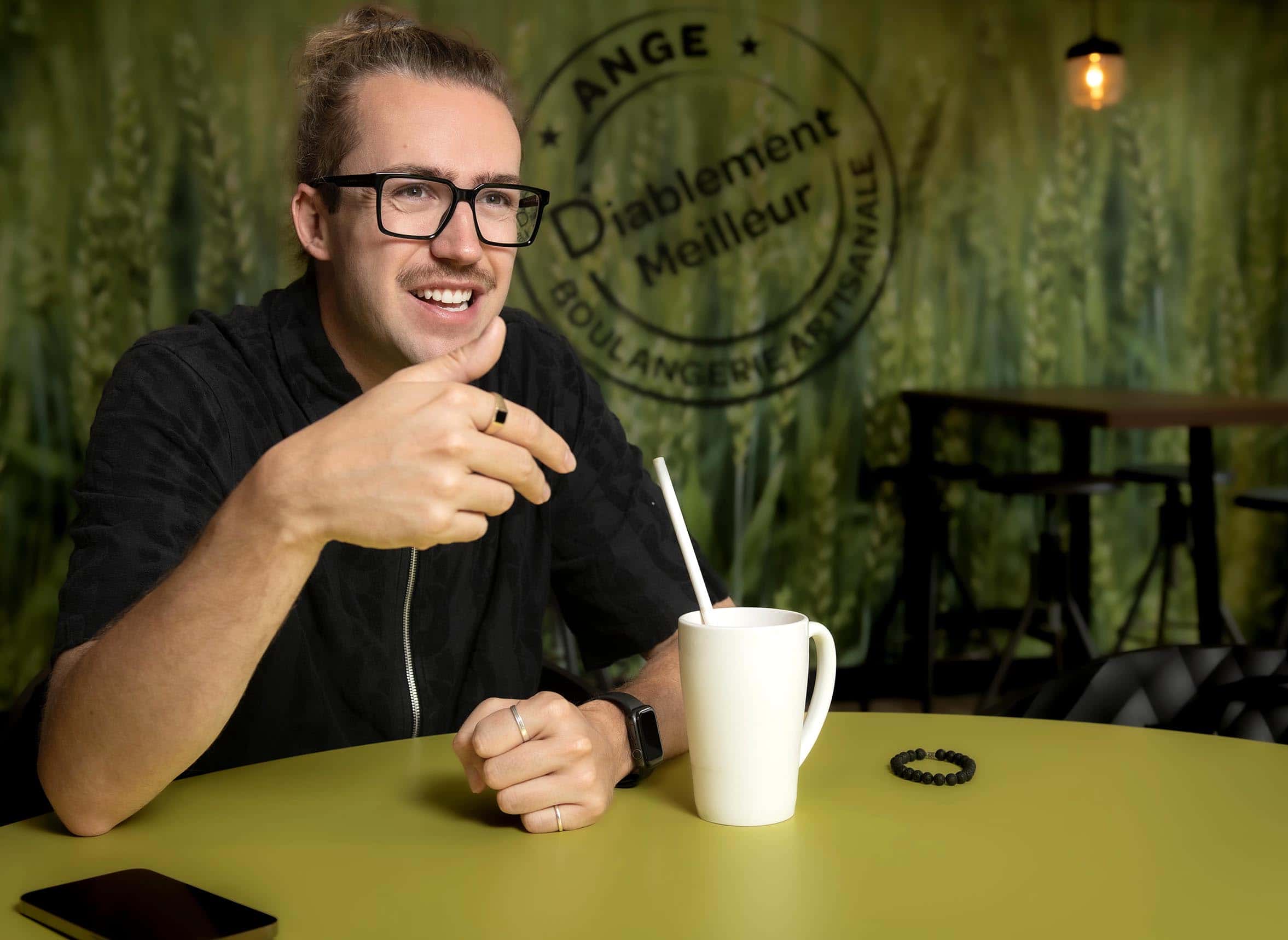 Collaboration avec Netflix: «Je ne le referais pas» - l'humoriste Math ...