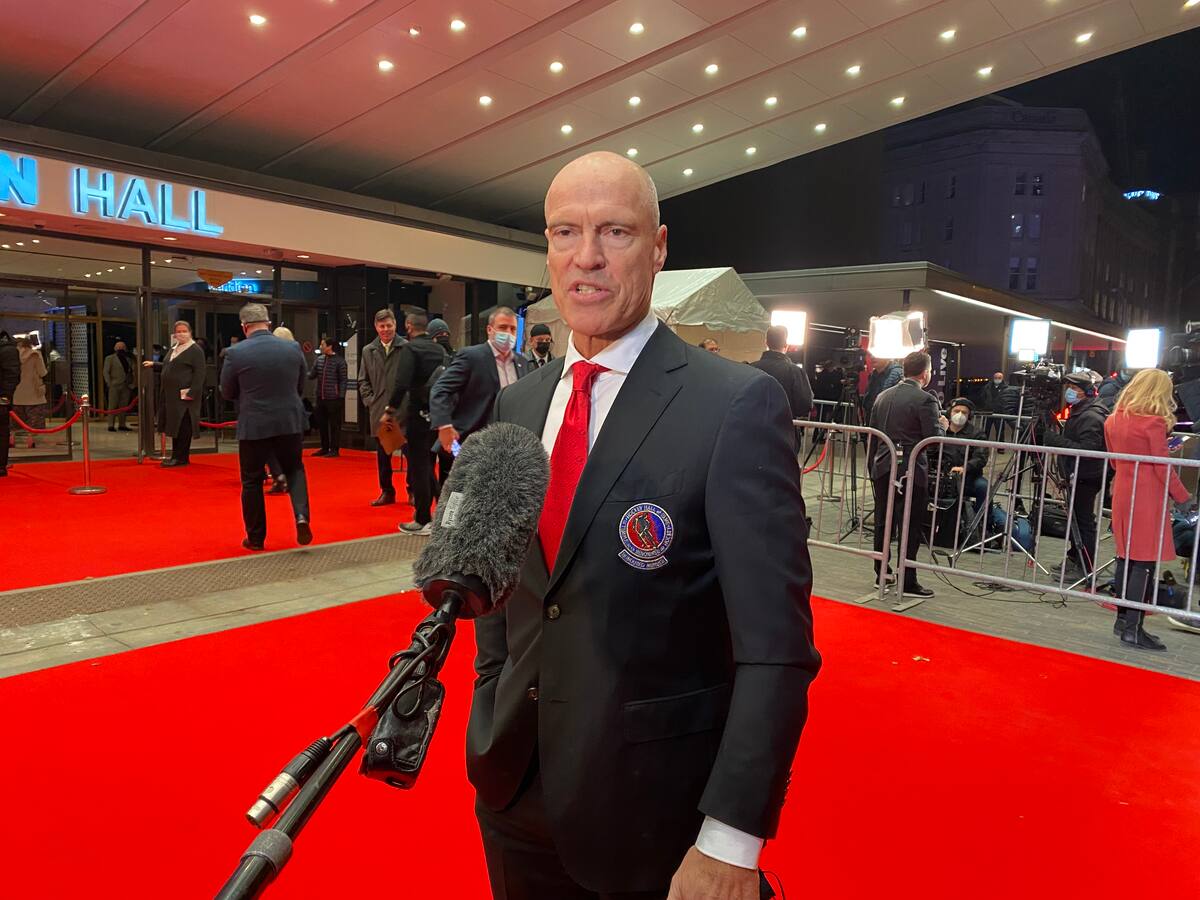 Mark Messier dépeint un portrait alarmant de la crise chez les Rangers ...
