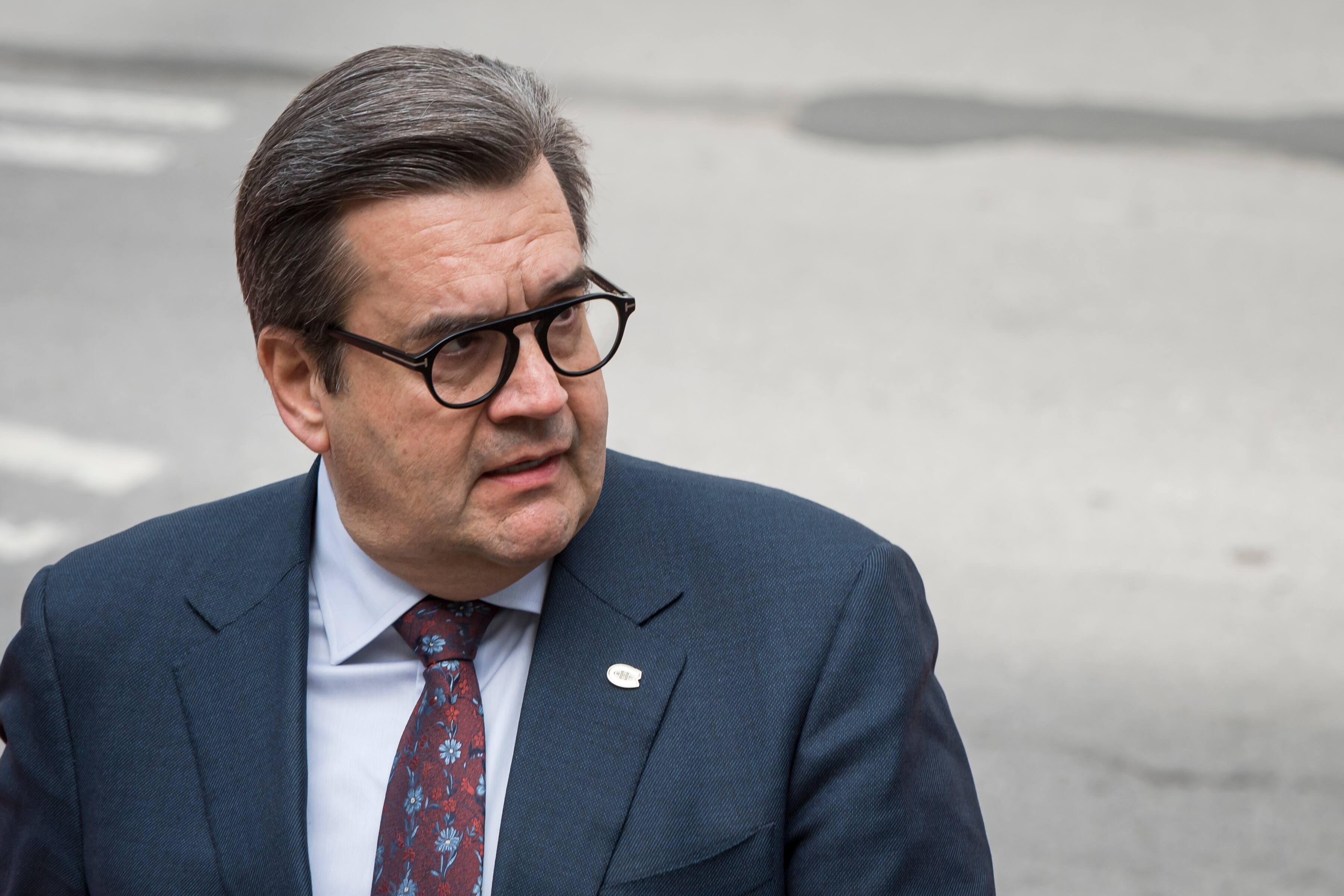 Denis Coderre's Leadership Candidacy and Reaction from PLQ Elected ...