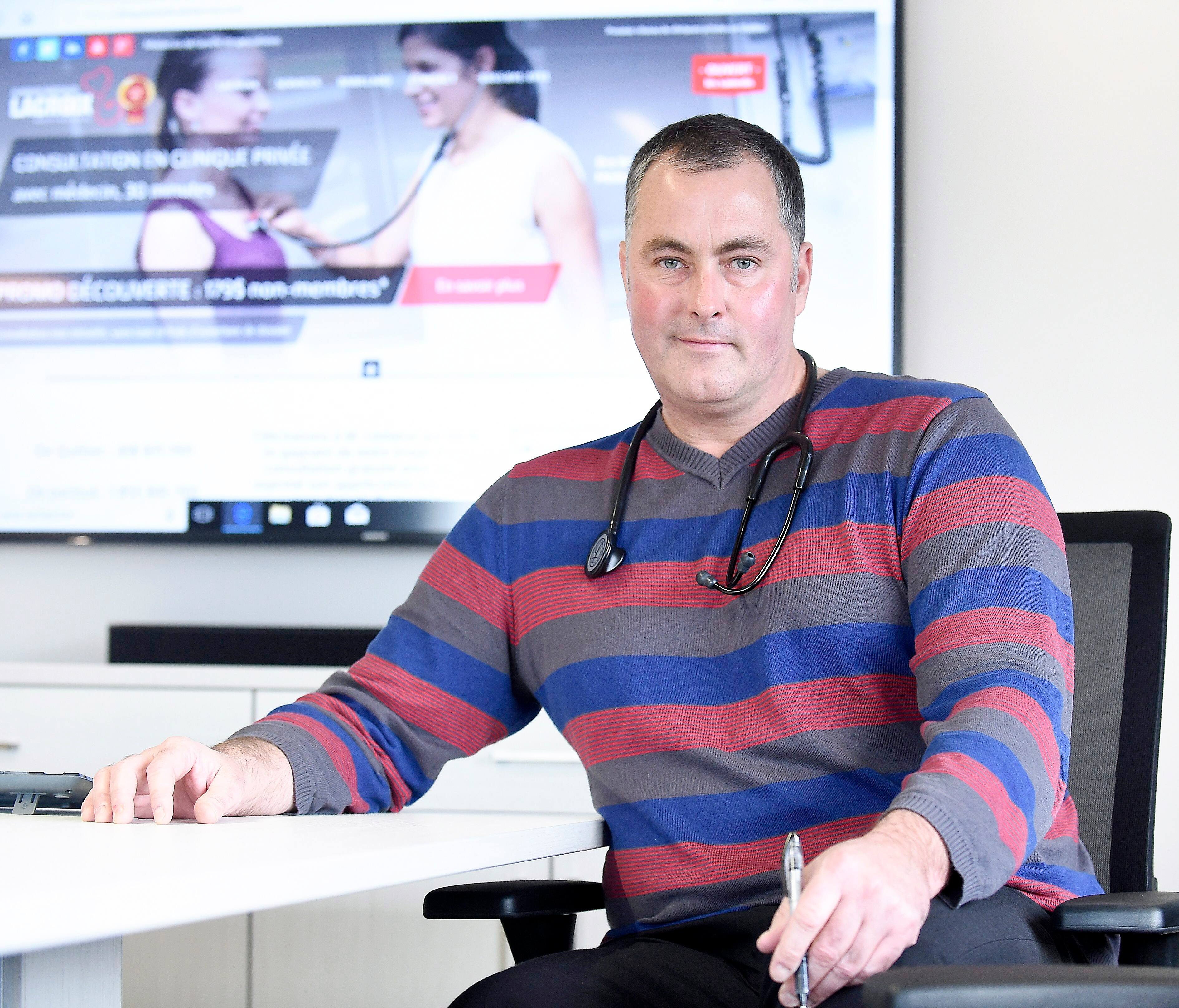 Un cardiologue à la rescousse du Dr Marc Lacroix | JDQ