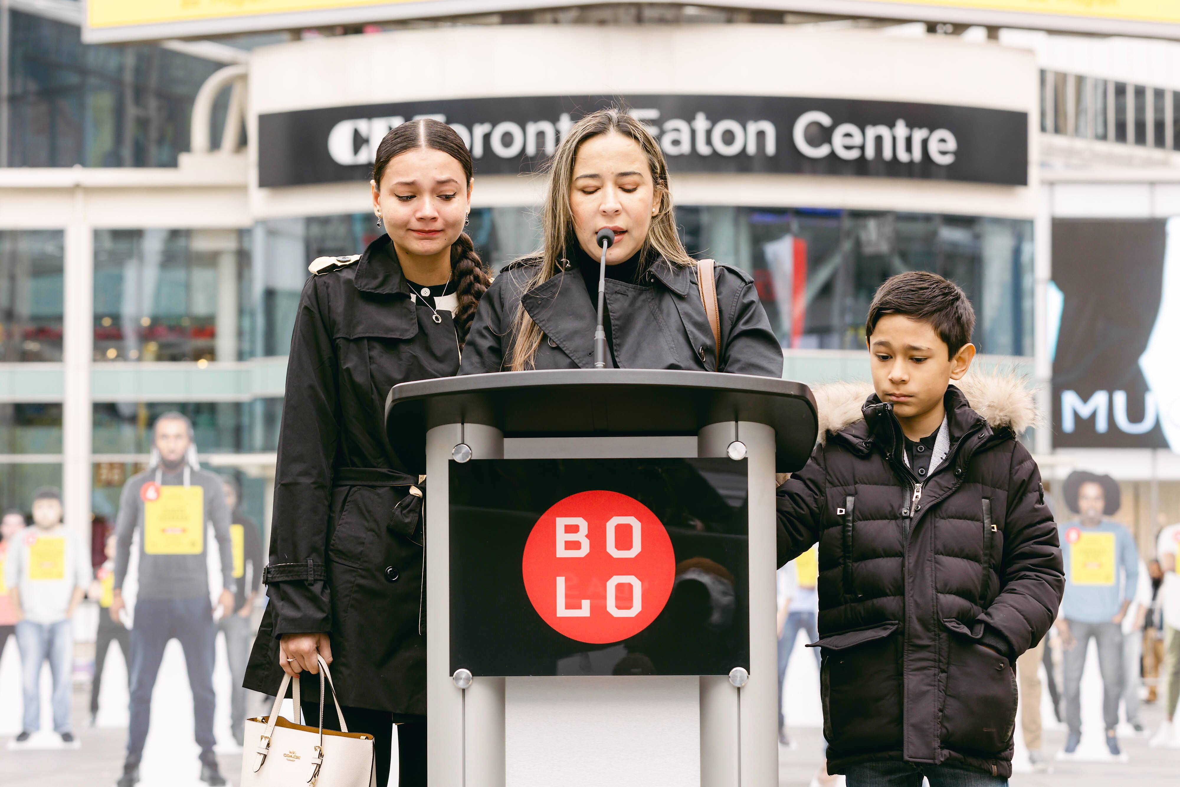 Retrouver les fugitifs pour offrir des réponses aux familles des victimes | JDM