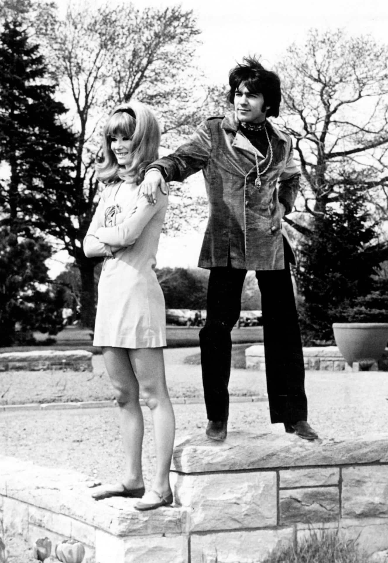 Découvrez l'univers fascinant de Tony Roman, chanteur, producteur et ...