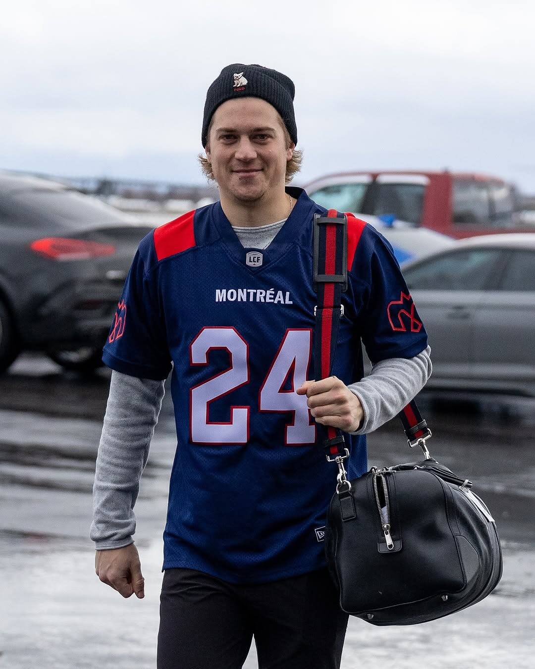 À VOIR: À l'arrivée du Canadien à Columbus, Samuel Montembeault a rendu ...