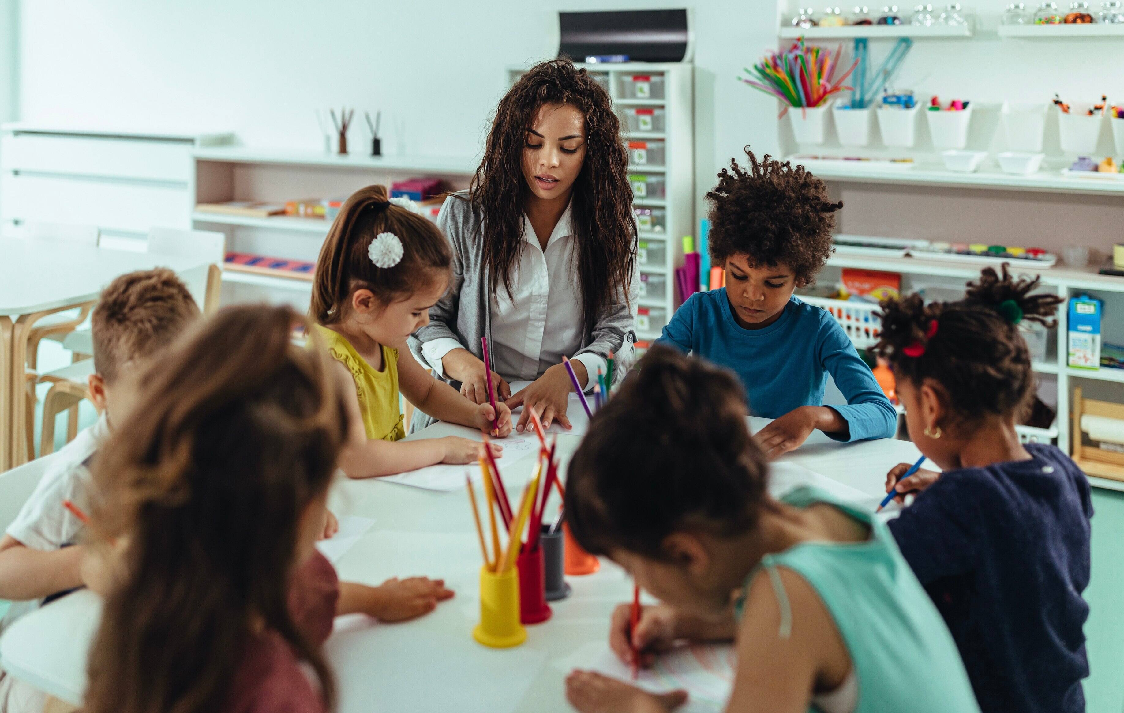 Ces éducatrices qui travaillent avec les nouveaux arrivants | 24 heures