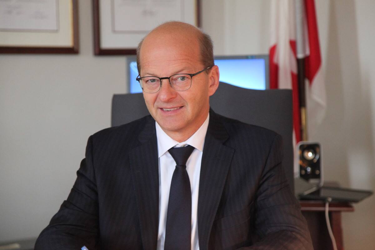 Un sénateur en croisade pour le respect du français | JDQ