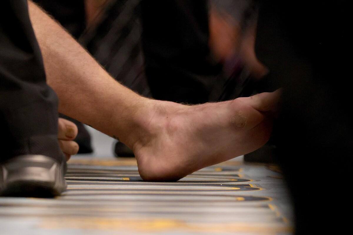 Conor McGregor se fracture le tibia et Dustin Poirier gagne le 3e ...