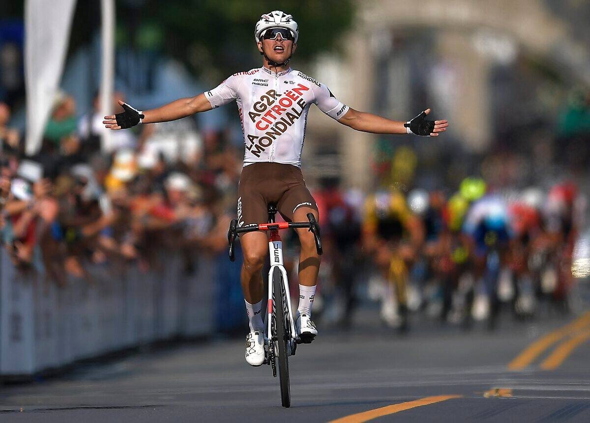 Grand Prix cycliste de Québec : Cosnefroy en solitaire | TVA Nouvelles